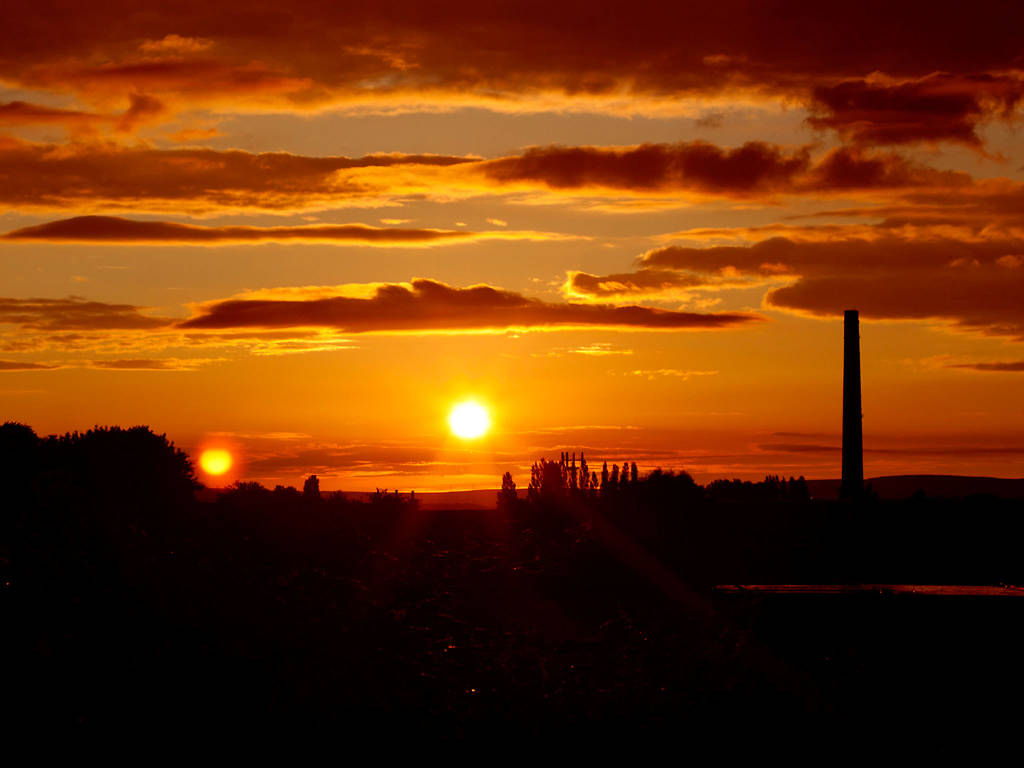 22 vibrant photos of Manchester at sunset and sunrise