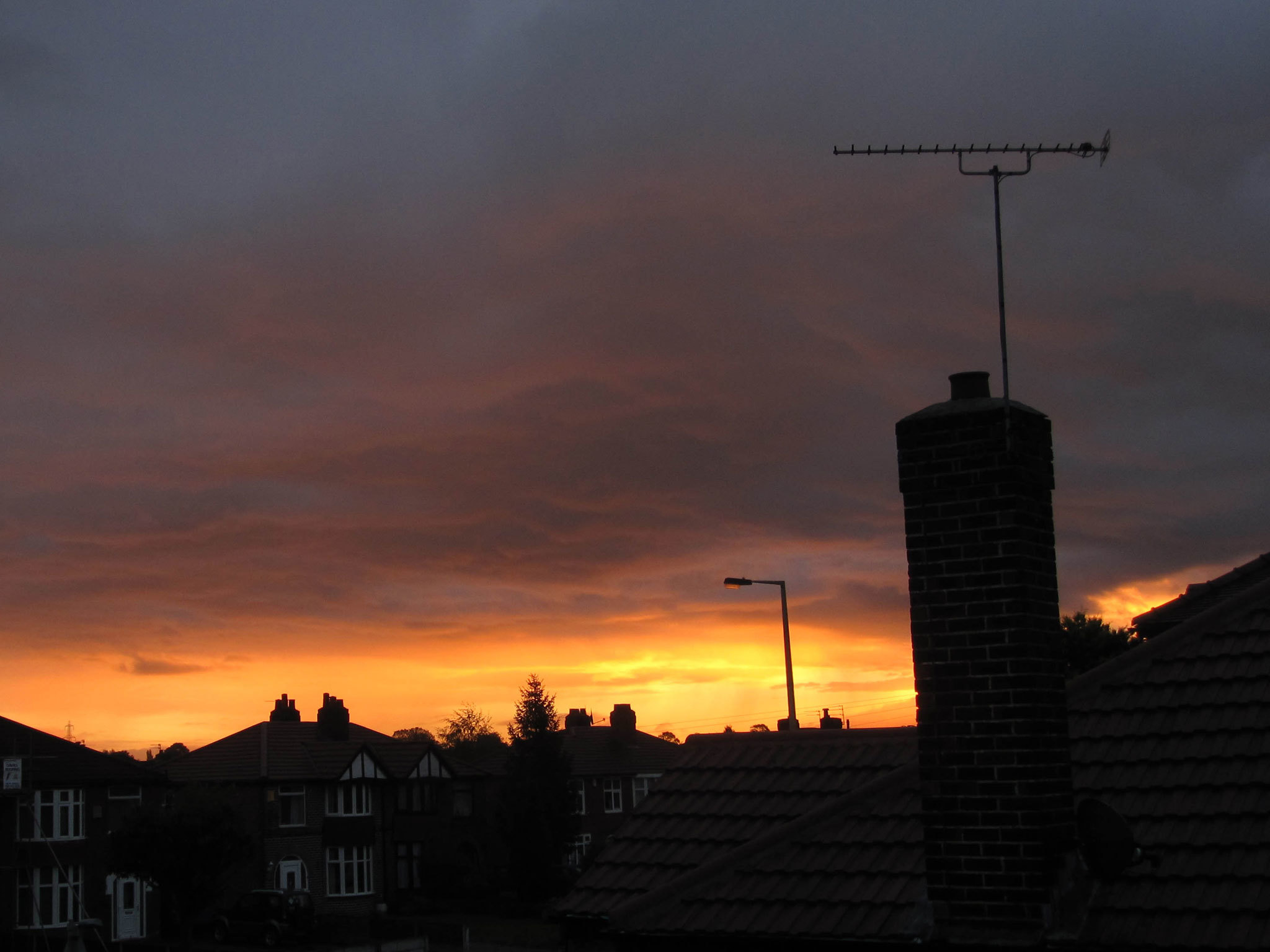 22 vibrant photos of Manchester at sunset and sunrise