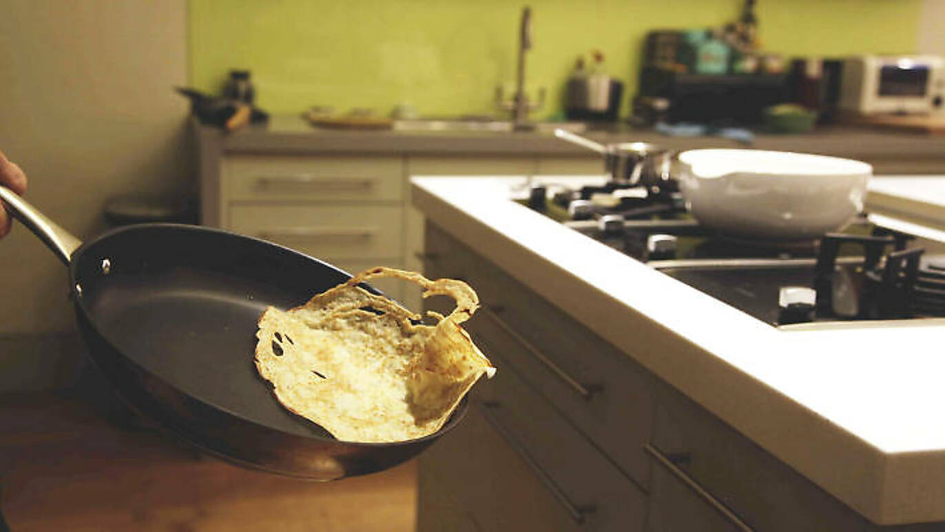 How to make pancakes – Pancake Day 2016