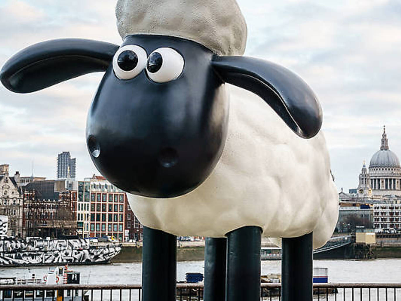 16 pictures of sheep and goats chilling in London