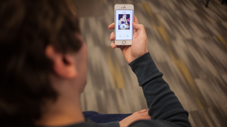 The 10 girls you'll meet on Tinder