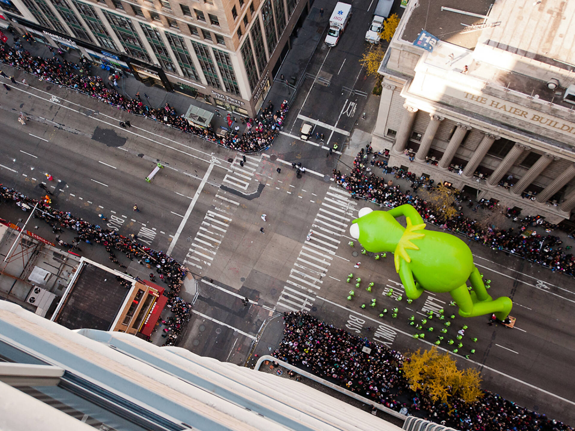 See how New York's intersections look from hundreds of feet up