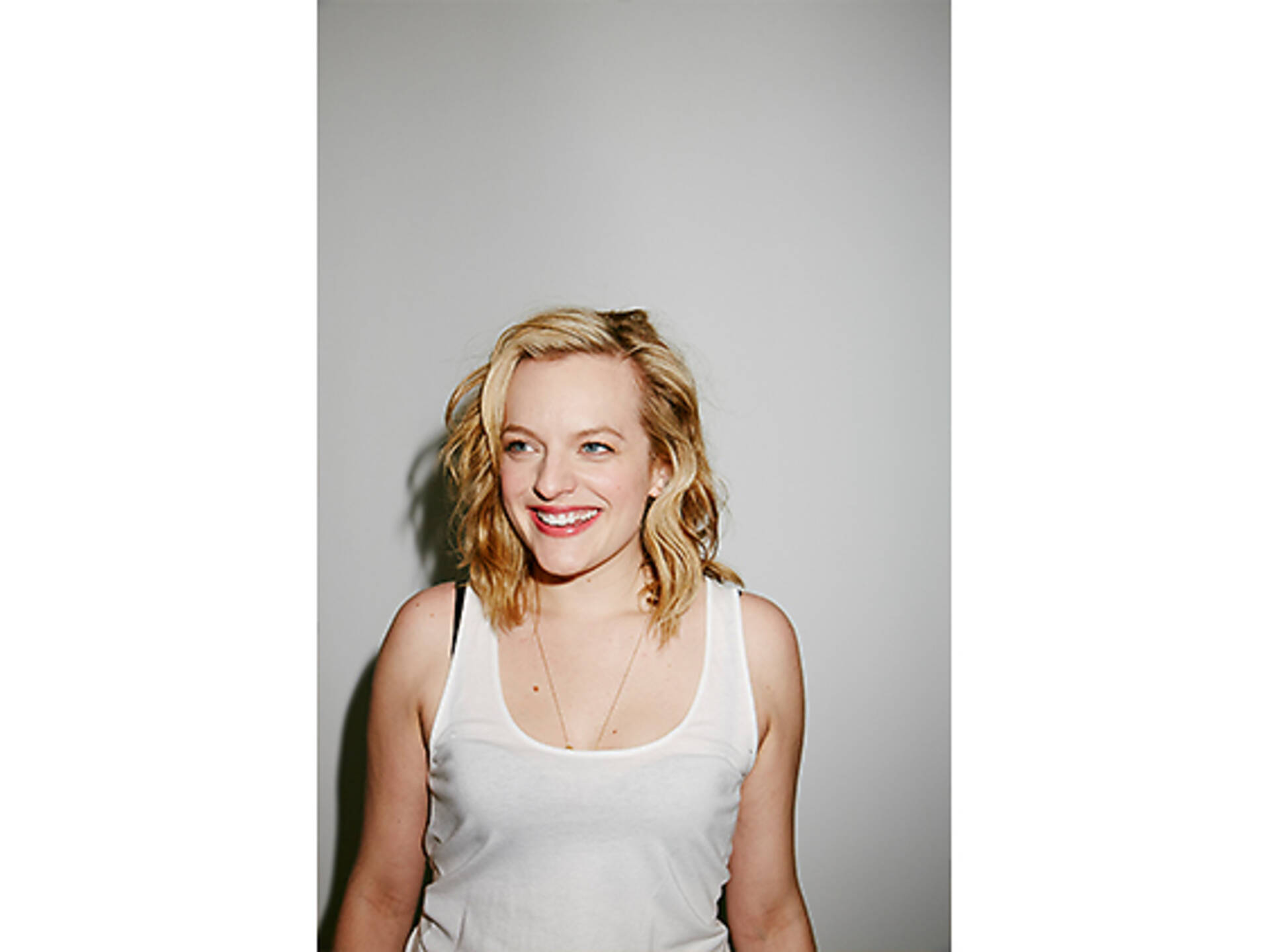 See behind-the-scenes photos of Elizabeth Moss’s Time Out New York ...