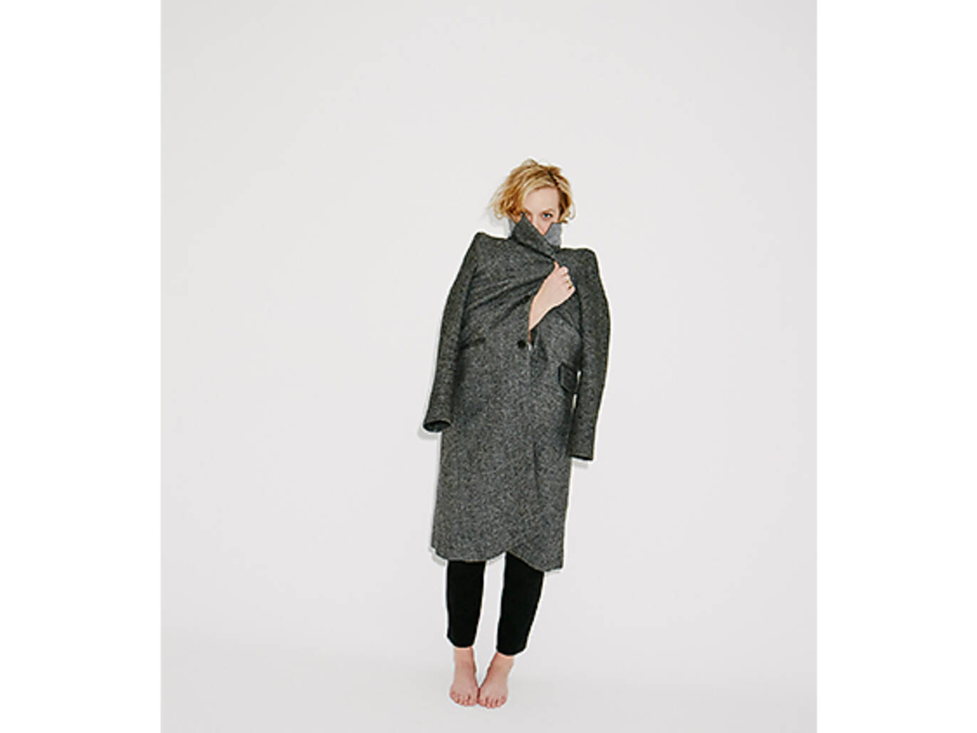 See behind-the-scenes photos of Elizabeth Moss’s Time Out New York ...