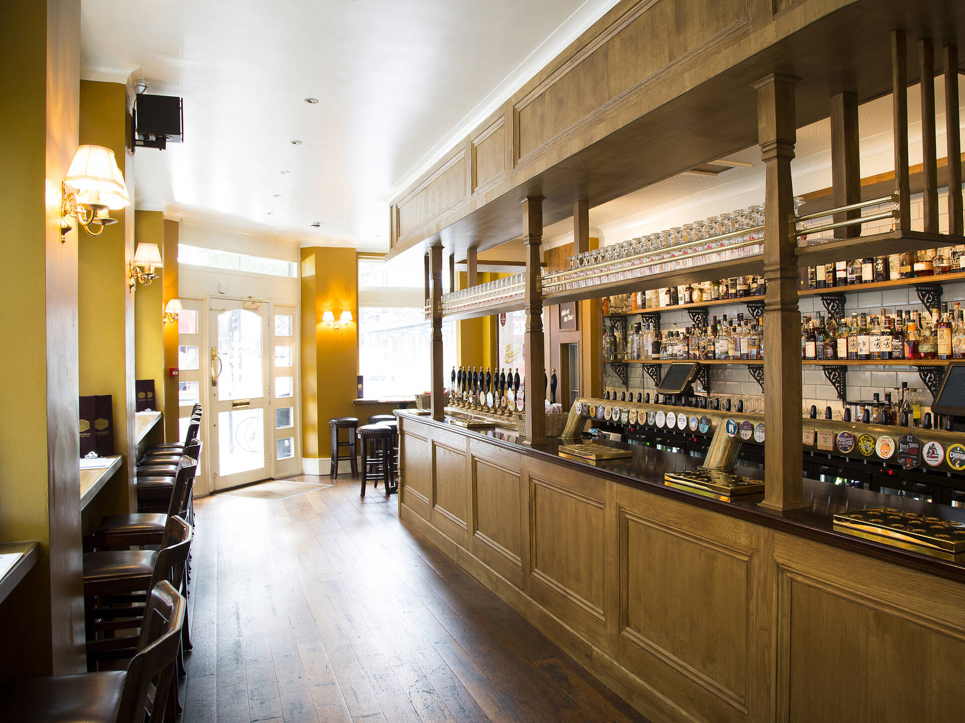 15 Best West End Pubs In London | Pre-Theatre Drinks Done Well