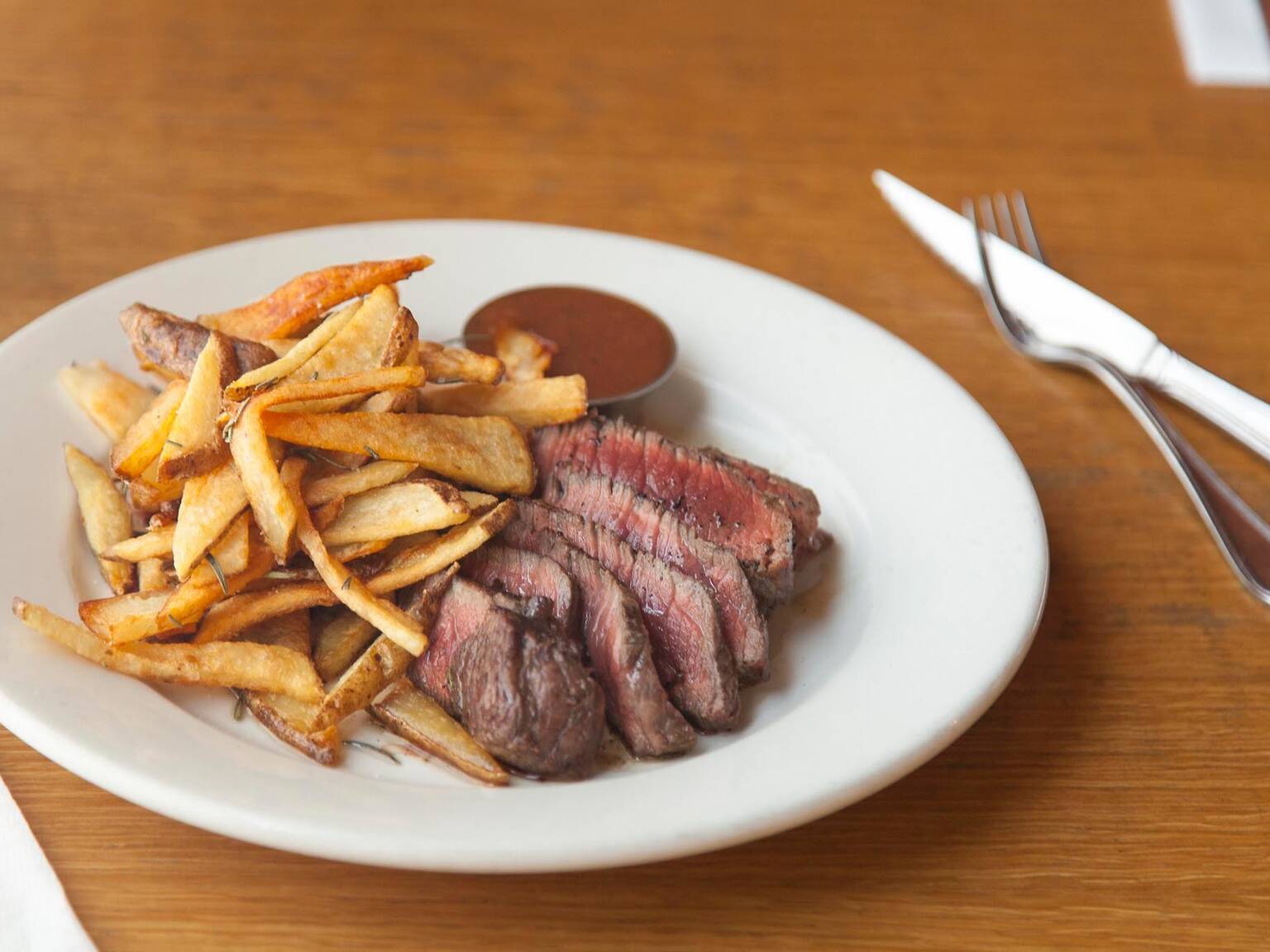 The best steak frites dishes in Los Angeles