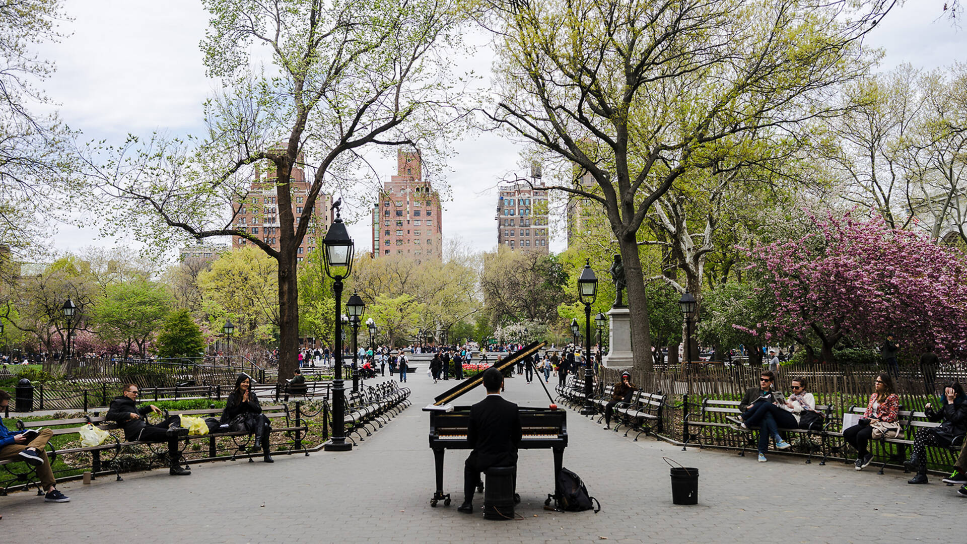 Prepare to swoon at these 20 beautiful photos of NYC in spring