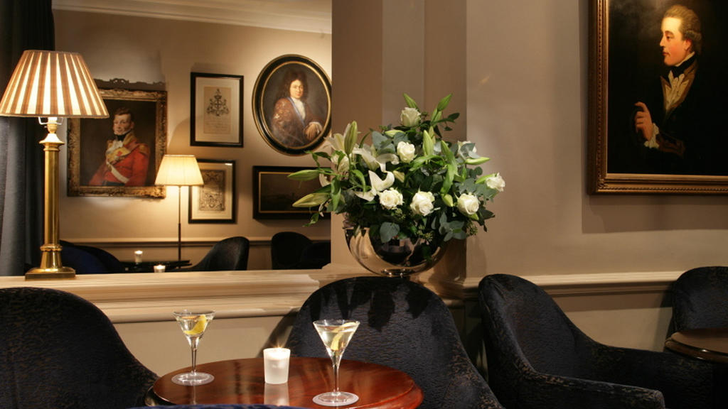 15 Best Bars In Mayfair For A Seriously Swanky Drink