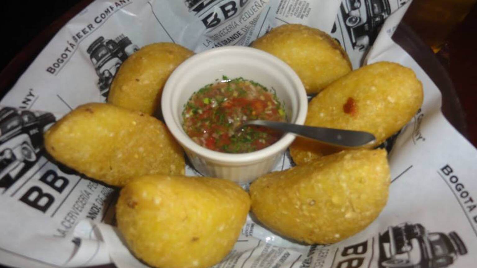 Ave Maria | Restaurants in Saint-Ambroise, Paris