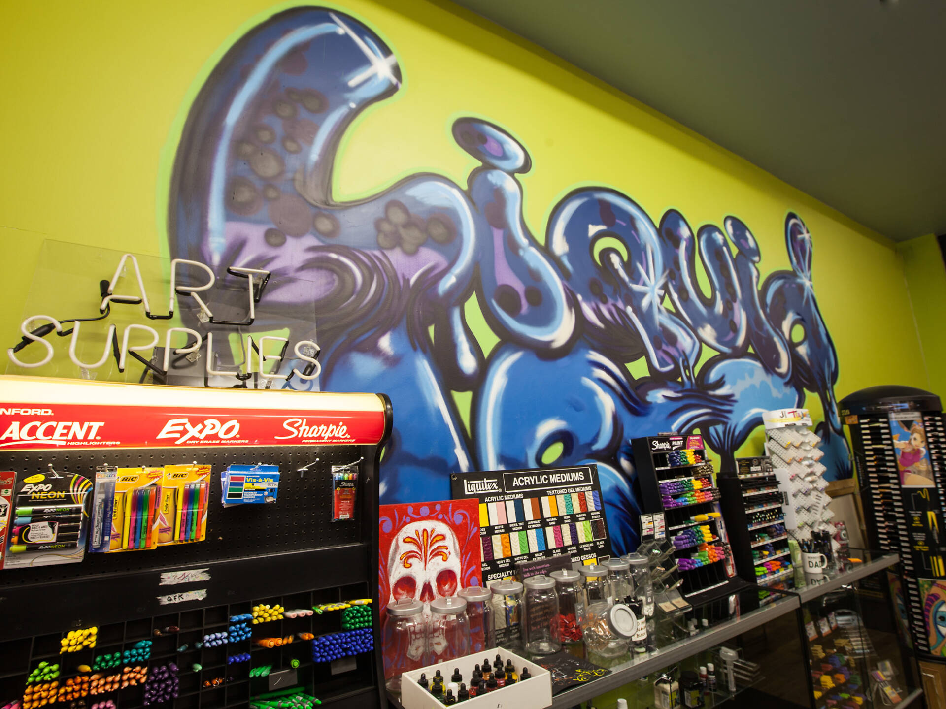 Art supply stores in Chicago for DIY and craft projects