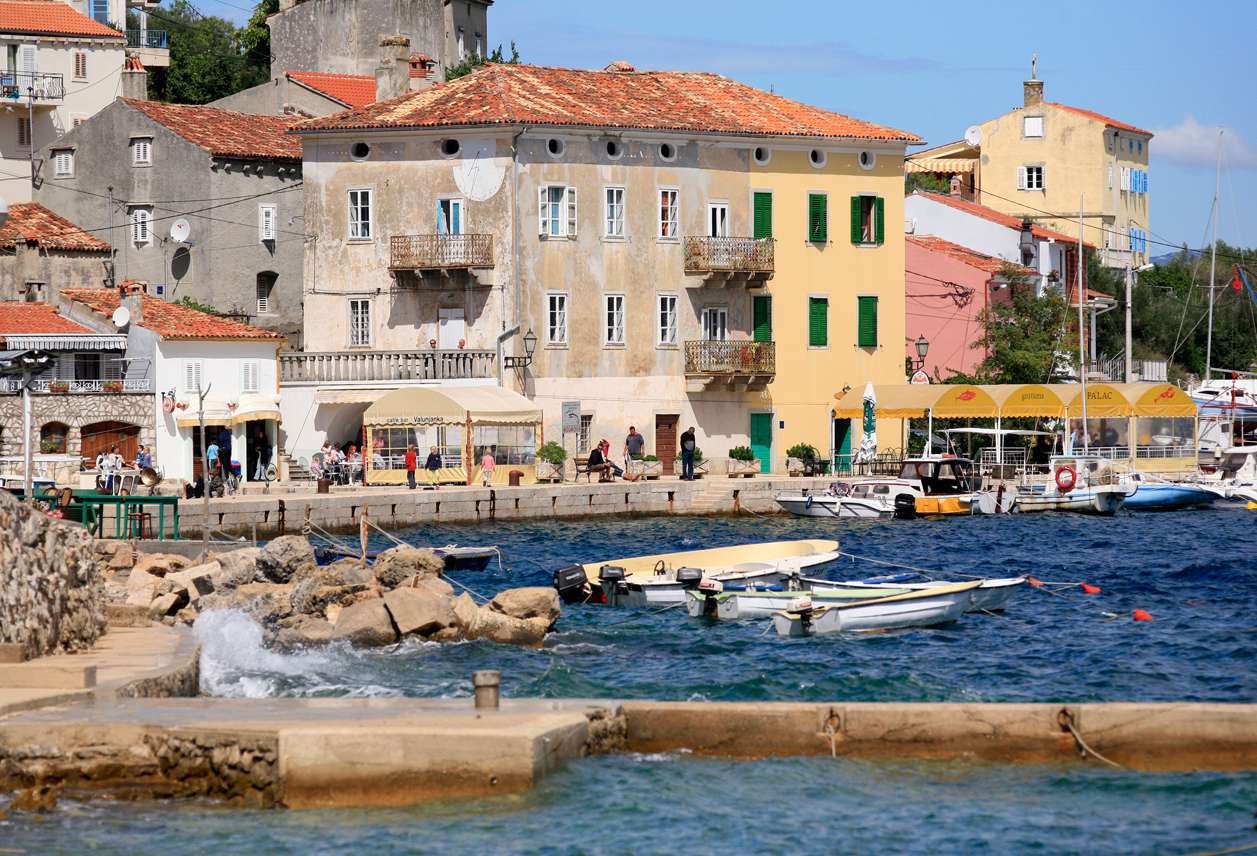 Cres Travel Guide: Attractions, Restaurants, Hotels & Bars | Croatia Travel