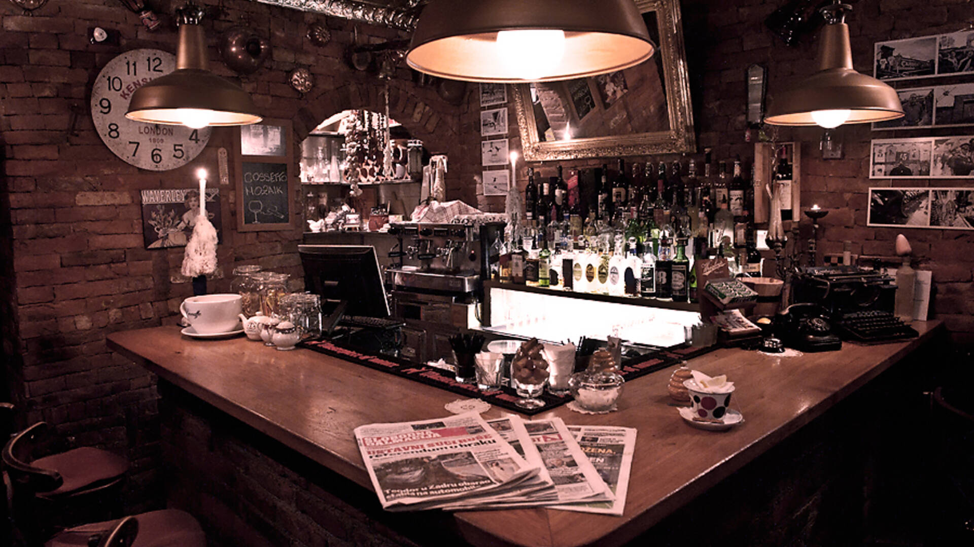 Back-Door Bar | Bars and pubs in Zadar, Croatia