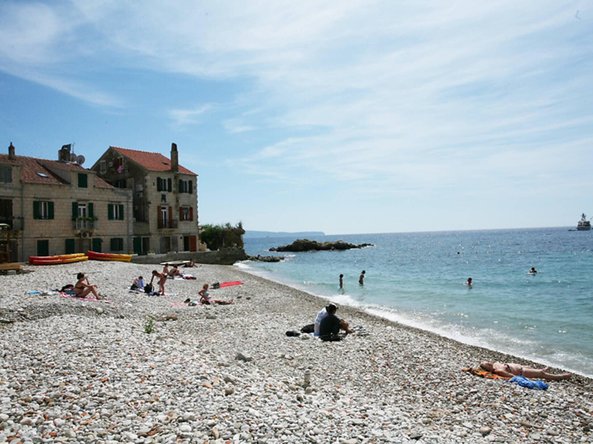 The best Vis beaches, and where to get a tan on the bays, coves and ...