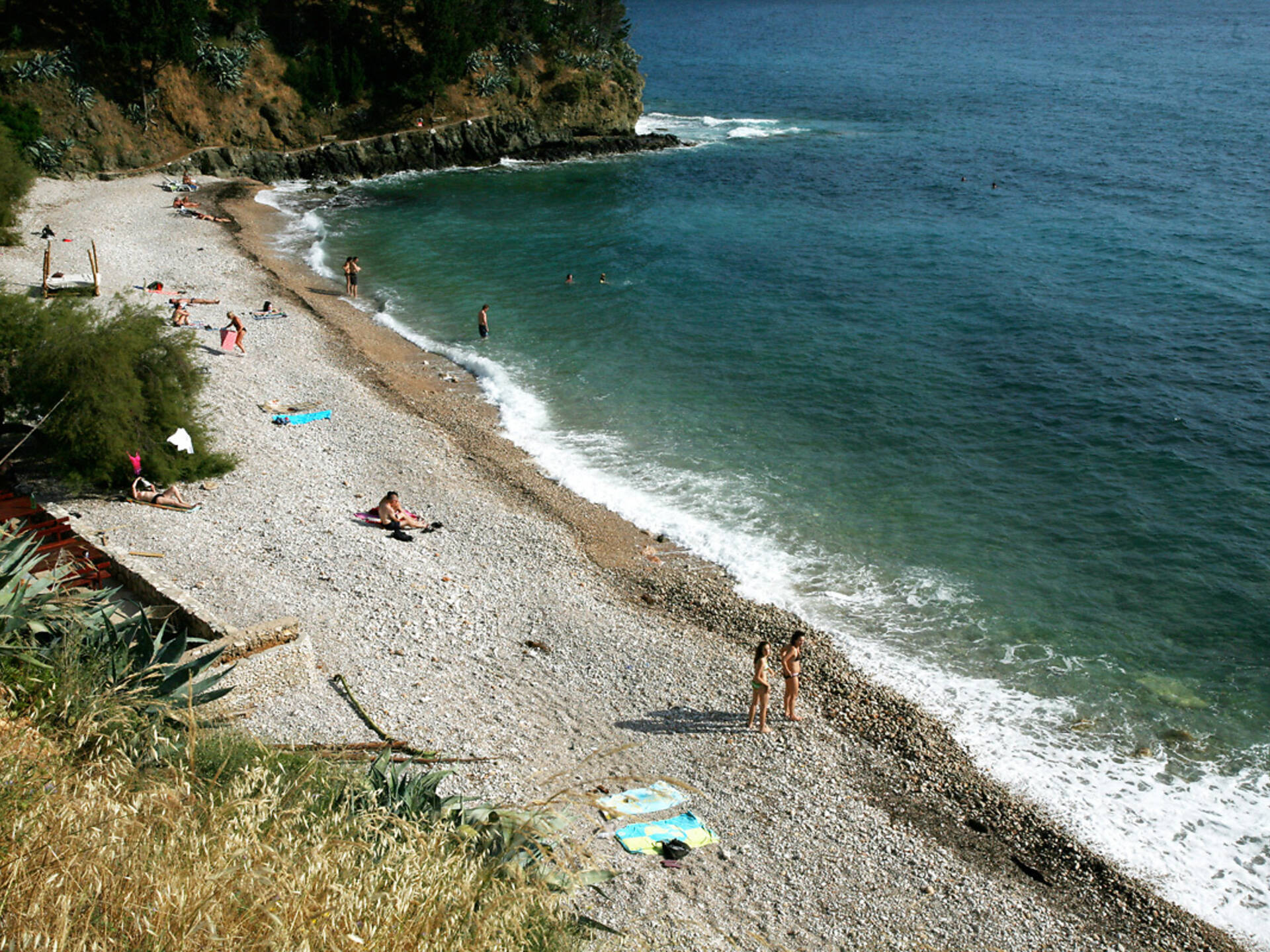 The best Vis beaches, and where to get a tan on the bays, coves and ...