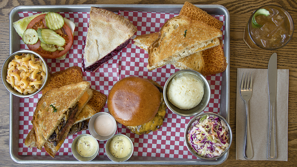 The 2016 Coachella food lineup is here, and it's pretty damn tasty