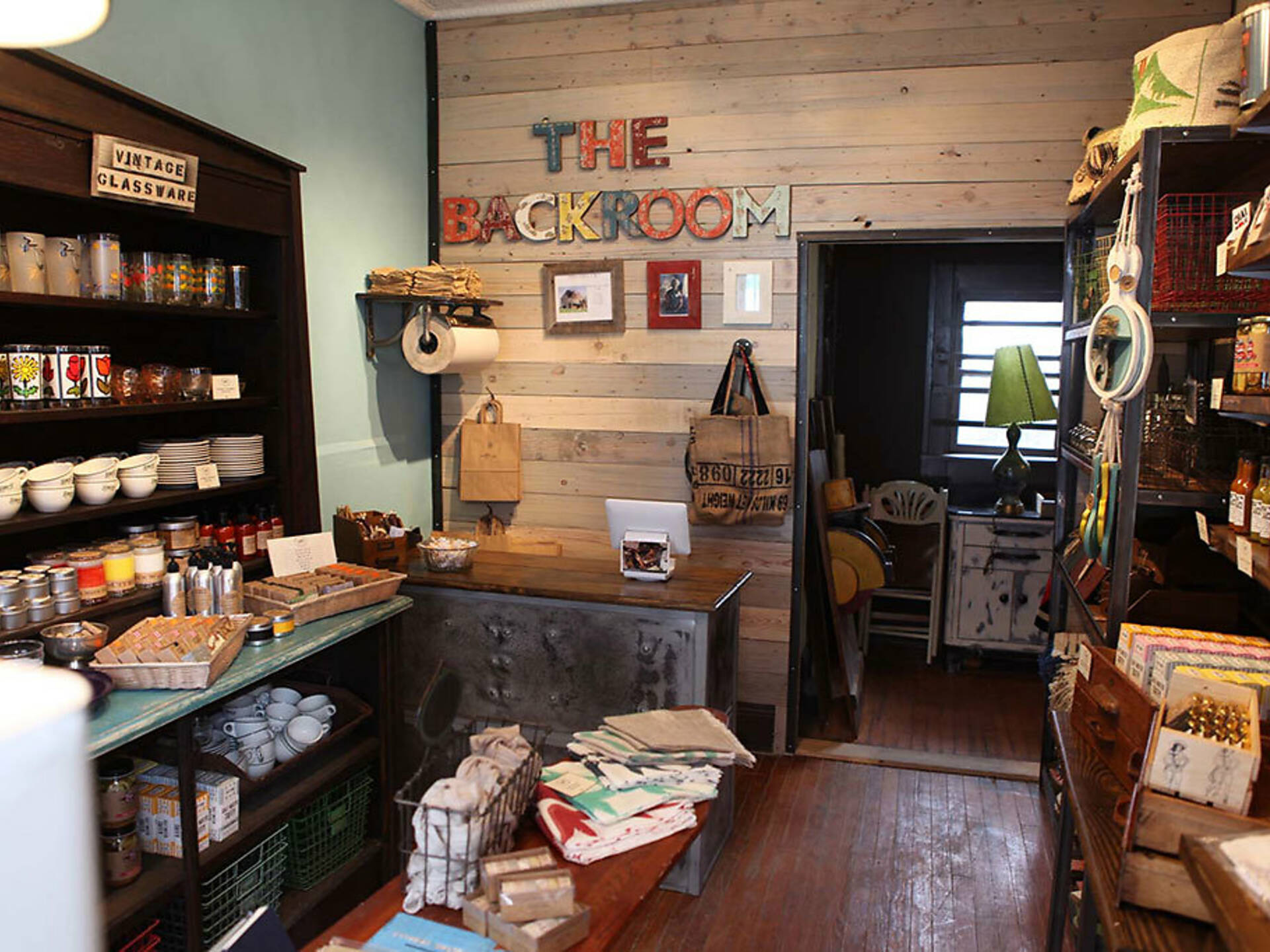 Home decor stores in NYC for decorating ideas and home furnishings