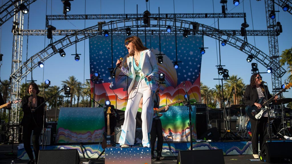 50 best crowd, band and style photos from Coachella 2015