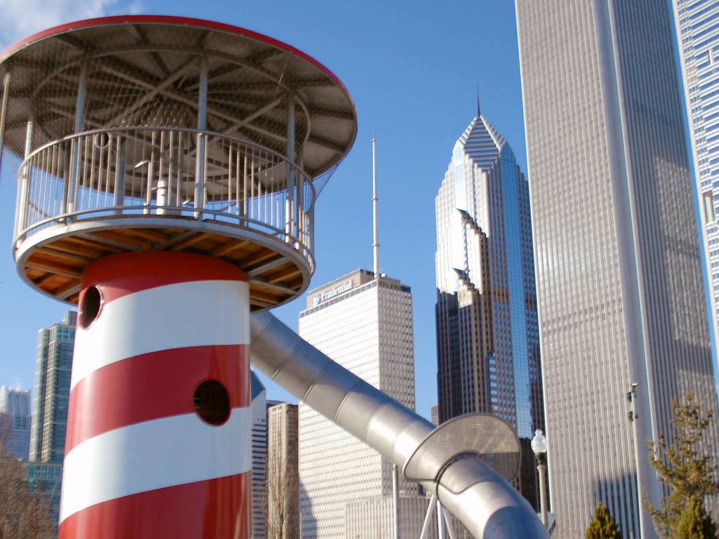 Playgrounds in Chicago for kids to slide and swing