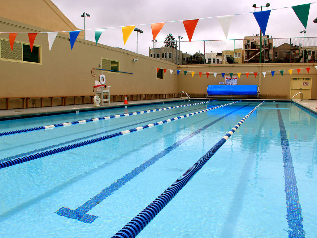 10 Swimming Pools in San Francisco Bay Area to Cool Down