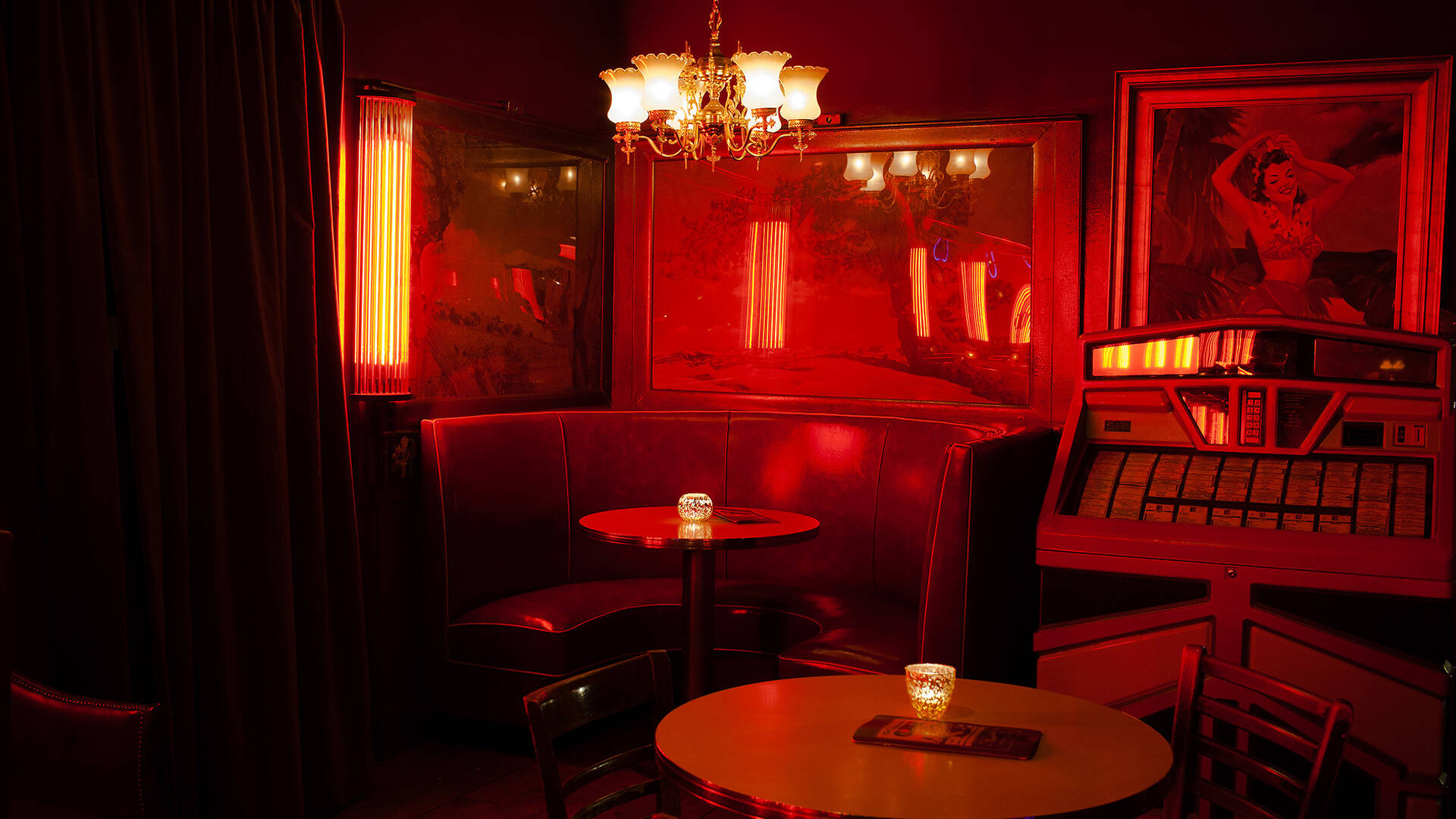 Bars in Chicago where you can find a great jukebox