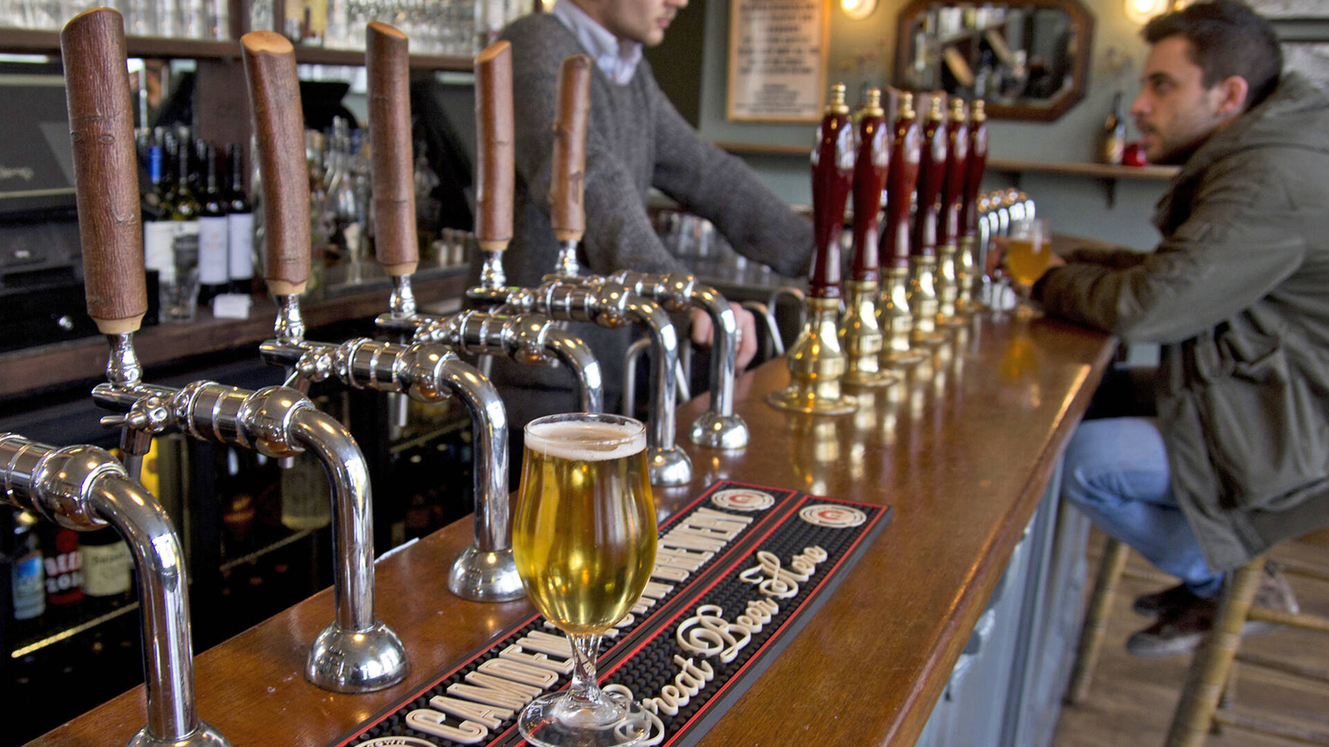 19 Best Angel & Islington Pubs | Islington’s Most Charming Boozers