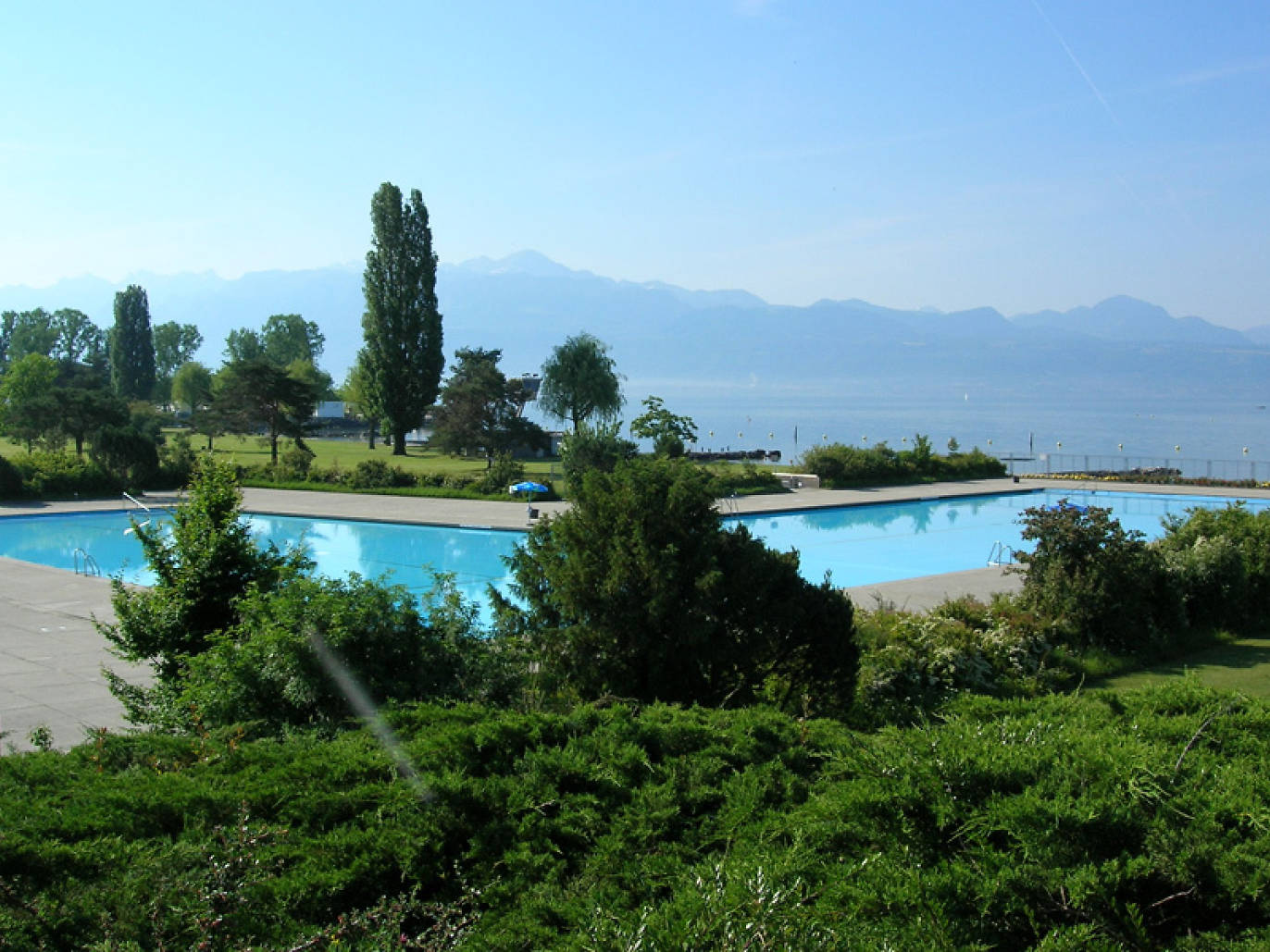 The best places to swim in Switzerland – Pools, rivers and lakes – Time ...