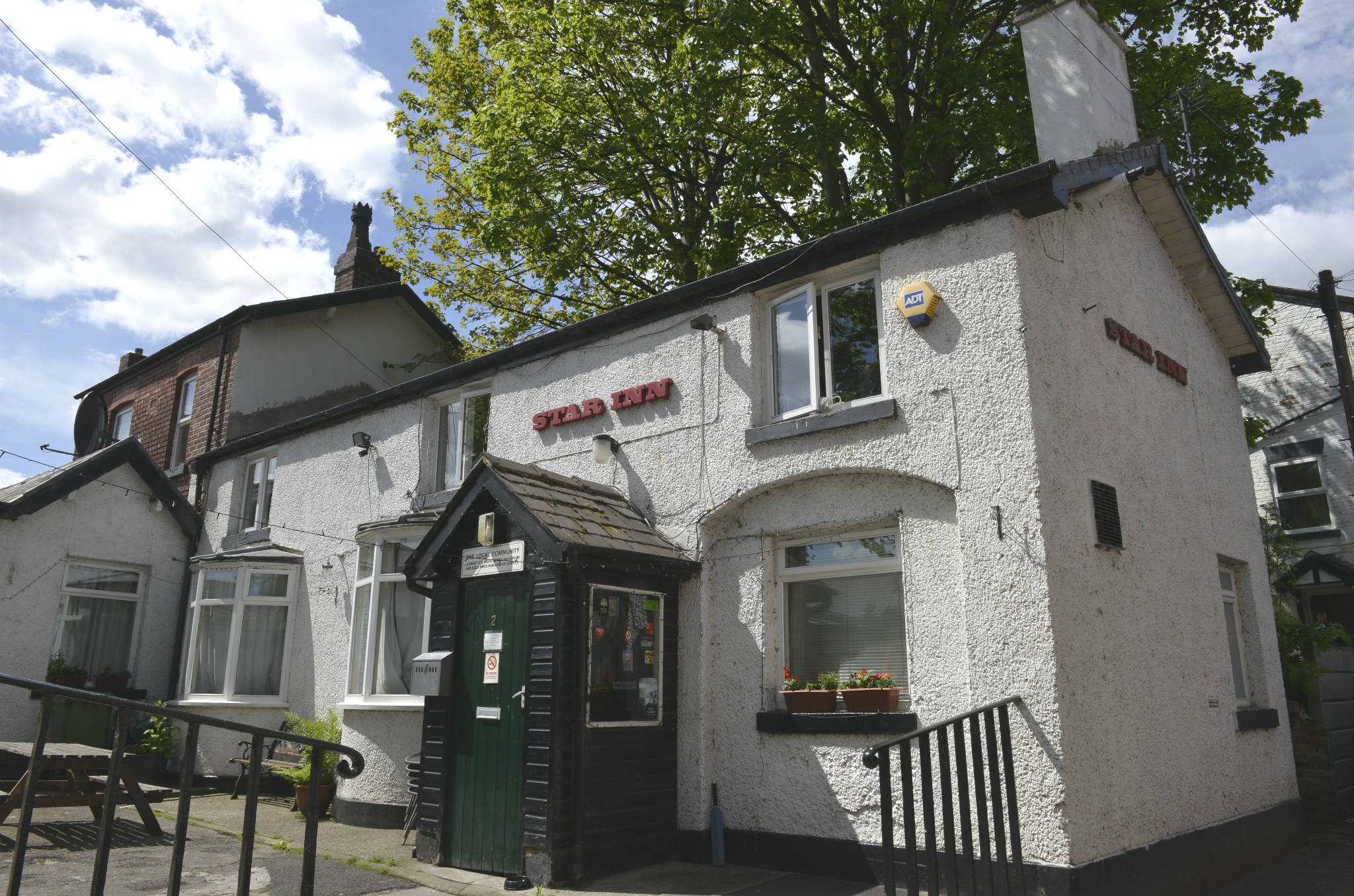 The Star Inn on the Cliff | Bars and pubs in Manchester