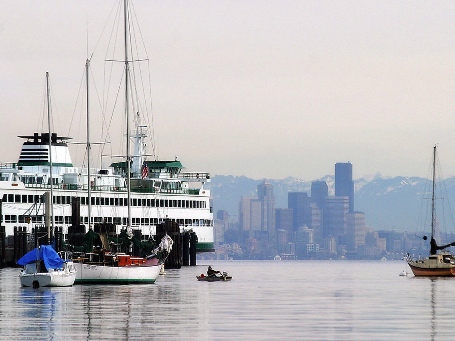 5 Ways to Get From Seattle to Vancouver by Train, Bus and More
