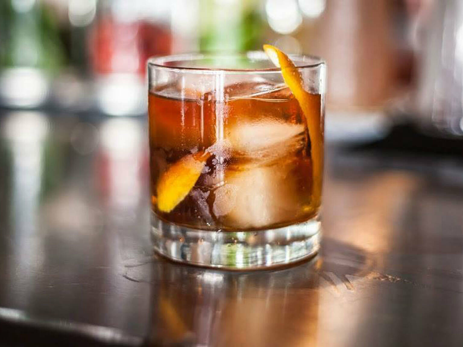 The 12 Best Bars in Santa Monica, Ranked