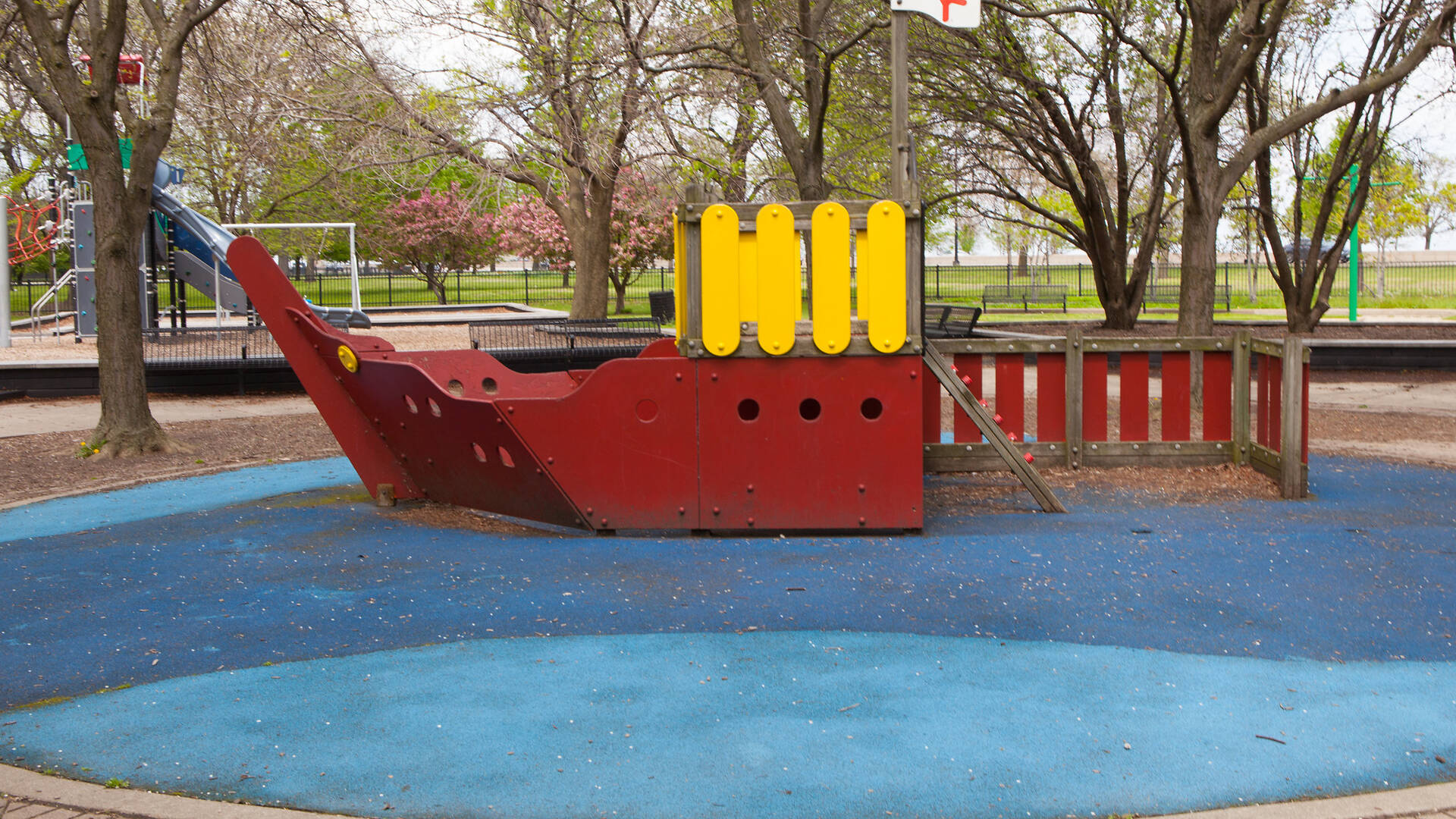 Harold Washington Playlot Park | Attractions in Hyde Park, Chicago