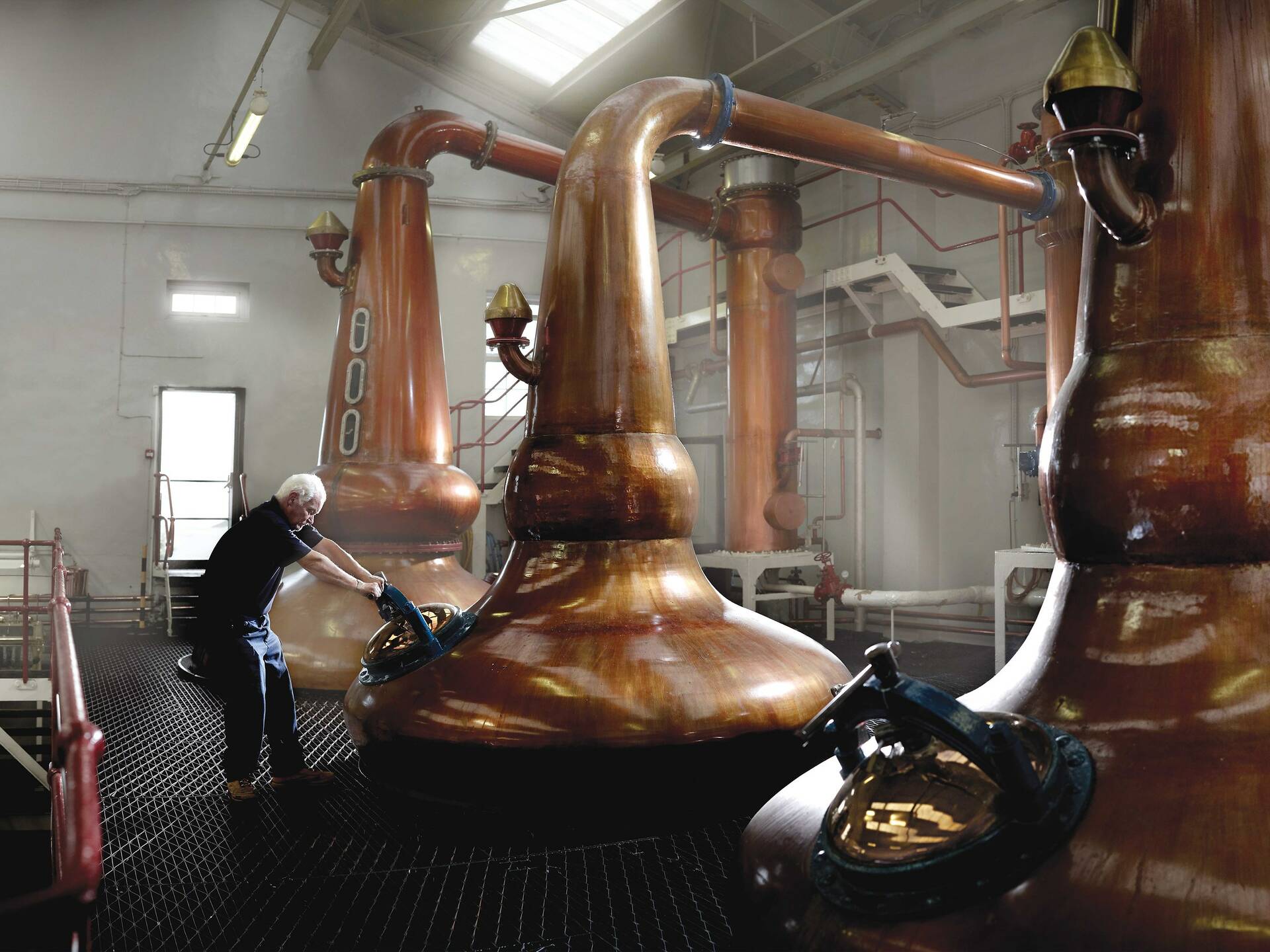 Five Glasgow Distilleries Serving Whisky Worth Traveling For