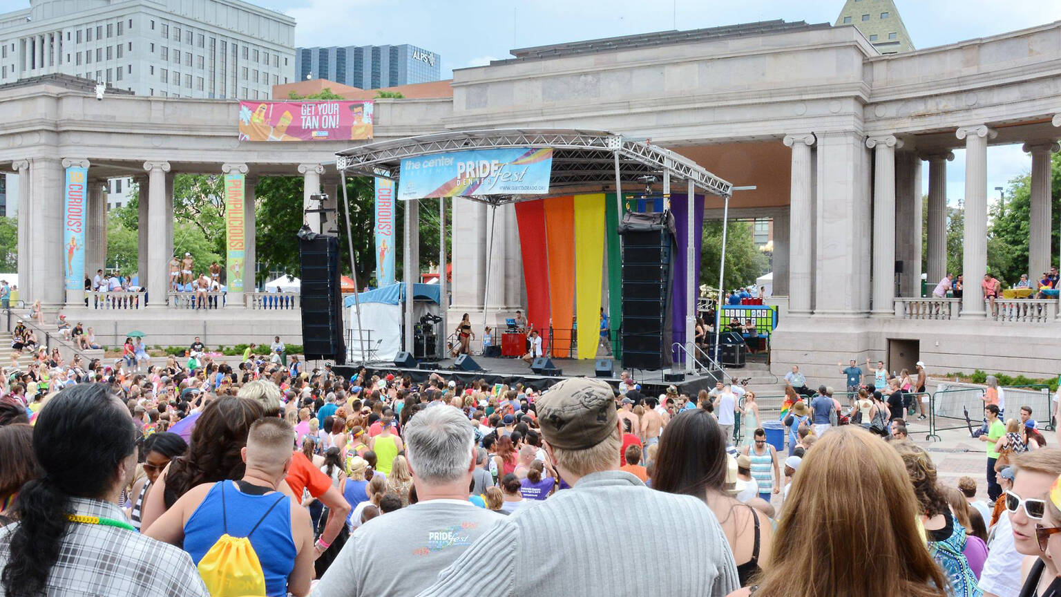 18 Biggest Pride Parades & Festivals in the US to Celebrate LGBTQ rights