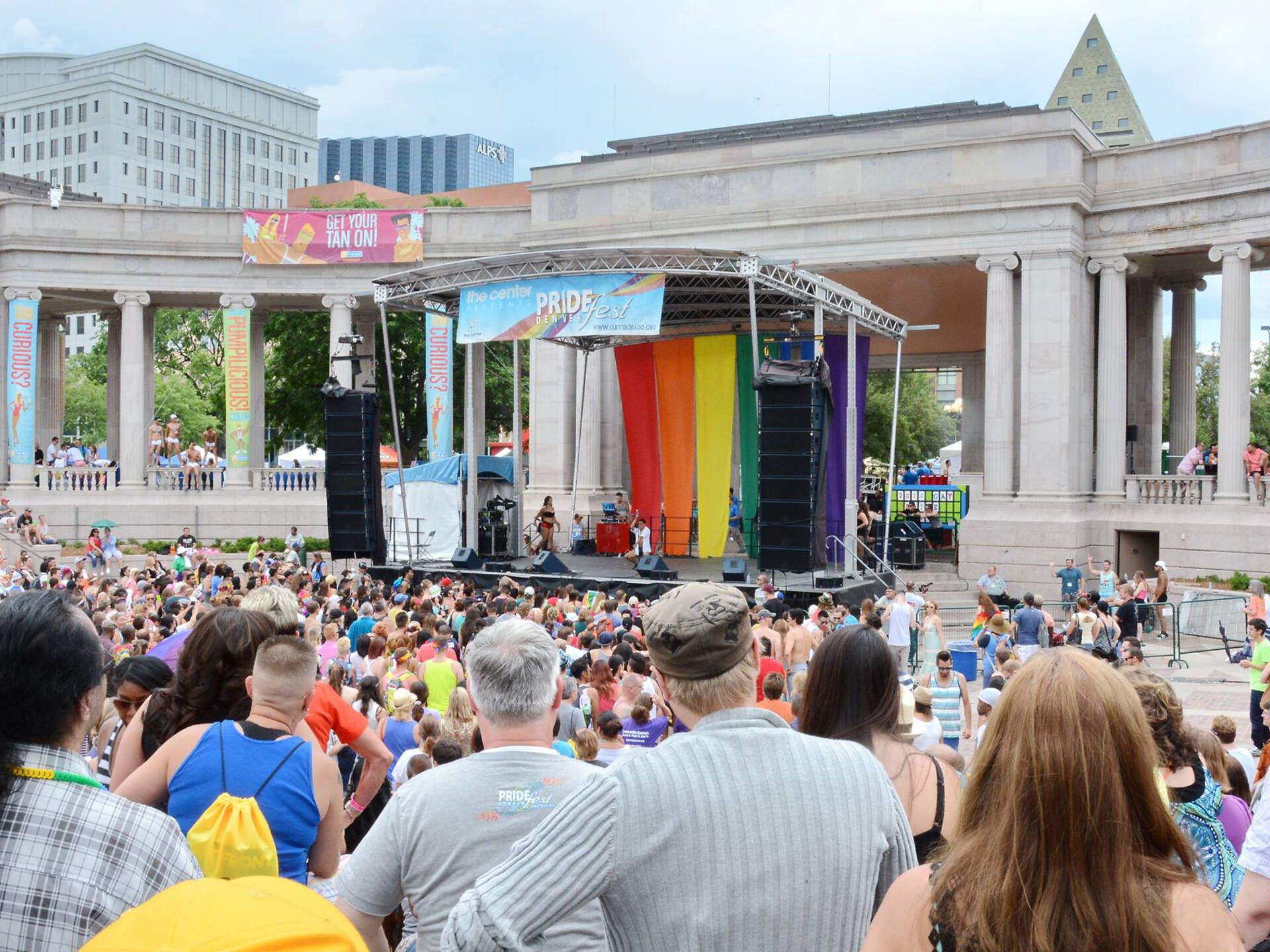 18 Biggest Pride Parades & Festivals in the US to Celebrate LGBTQ rights