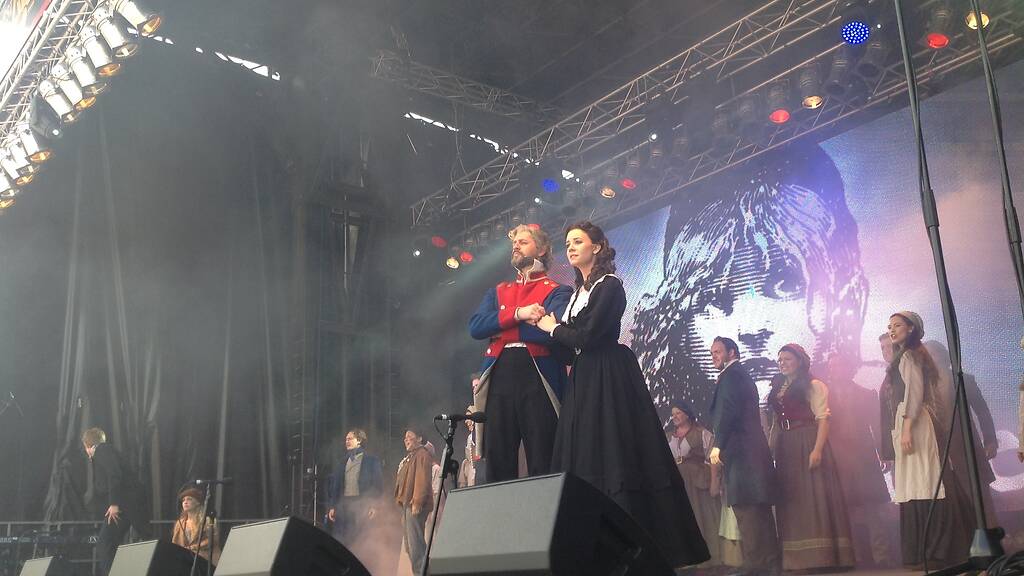 West End Live, Trafalgar Square: the free outdoor musicals extravaganza ...