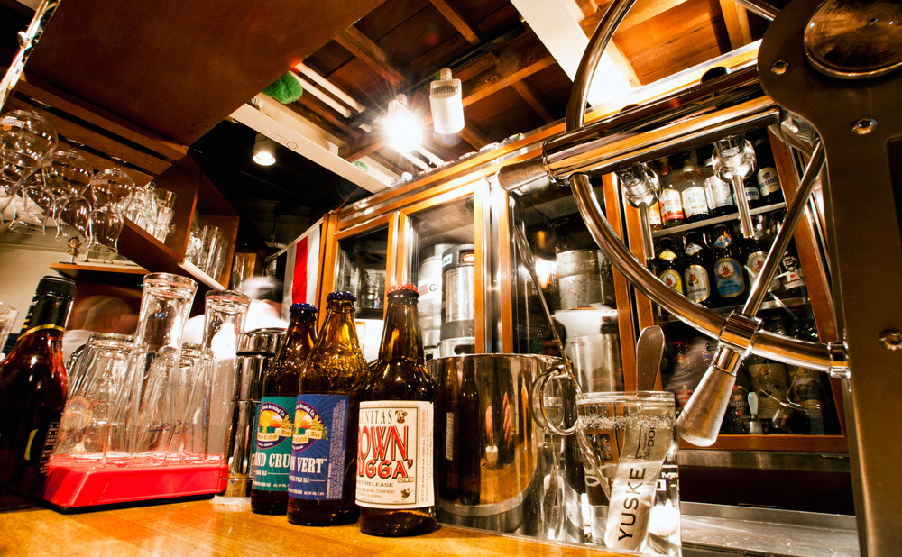 Shimbashi Dry-Dock | Bars and pubs in Shinbashi, Tokyo
