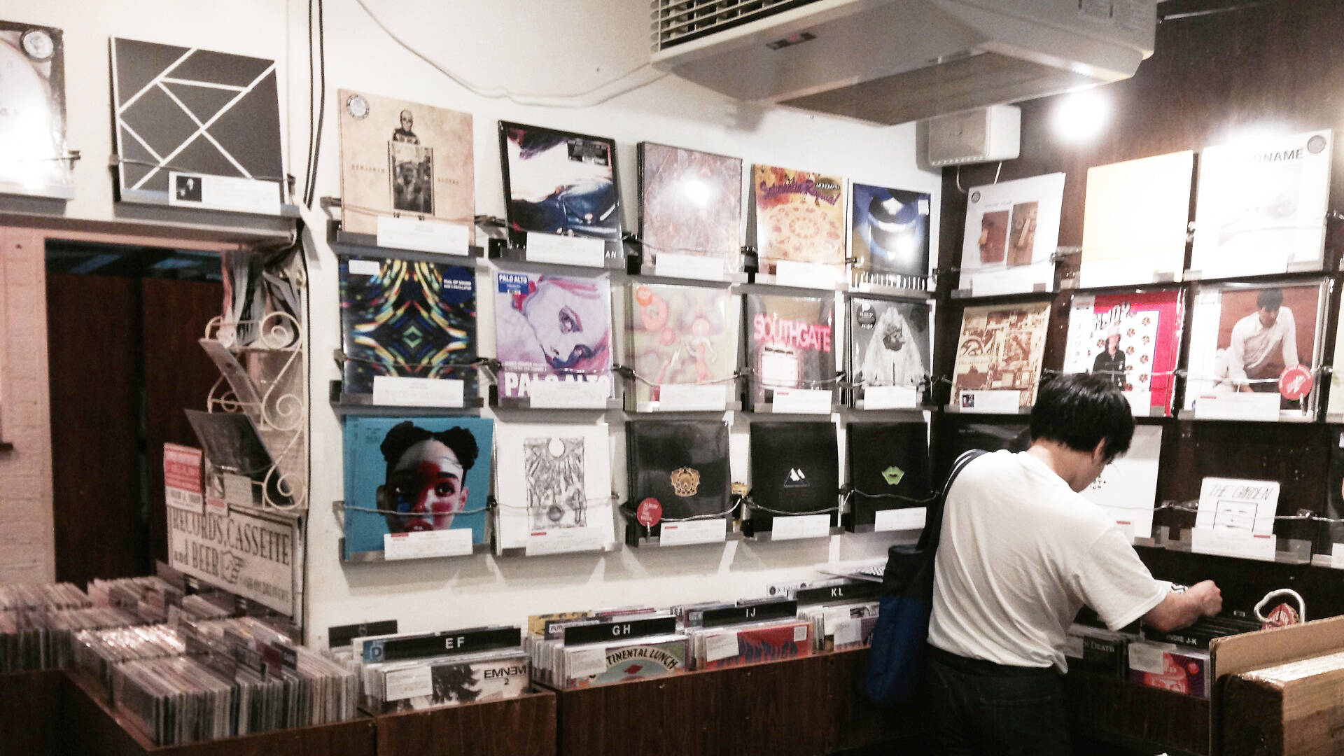 Best record stores with bars in Tokyo | Time Out Tokyo