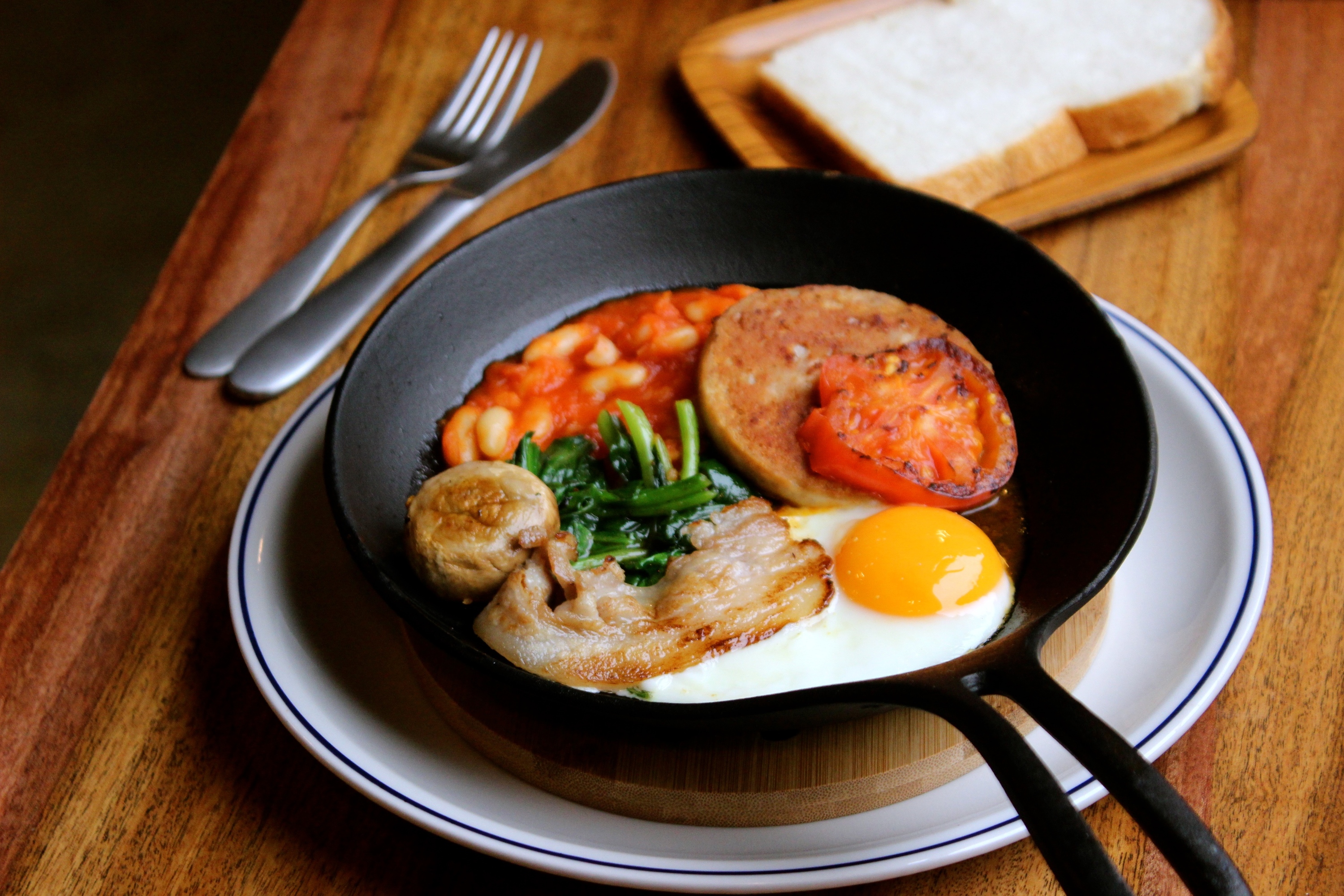 Suke6 Diner | Restaurants in Asakusa, Tokyo