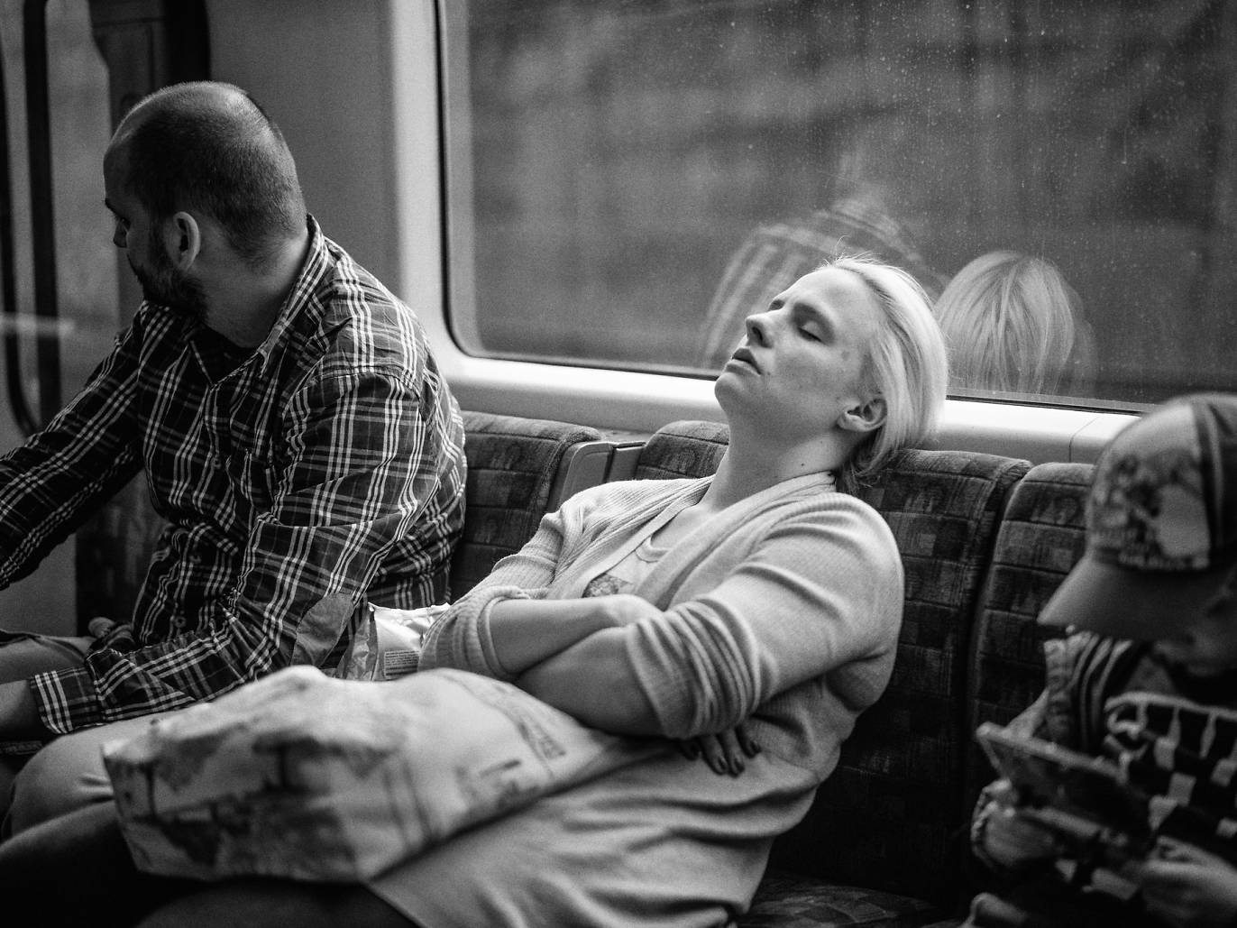 London photography: candid street portraits from Alan Schaller