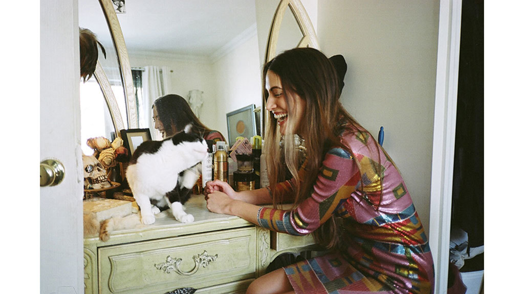 Check out beautiful photos of New York City girls and their cats