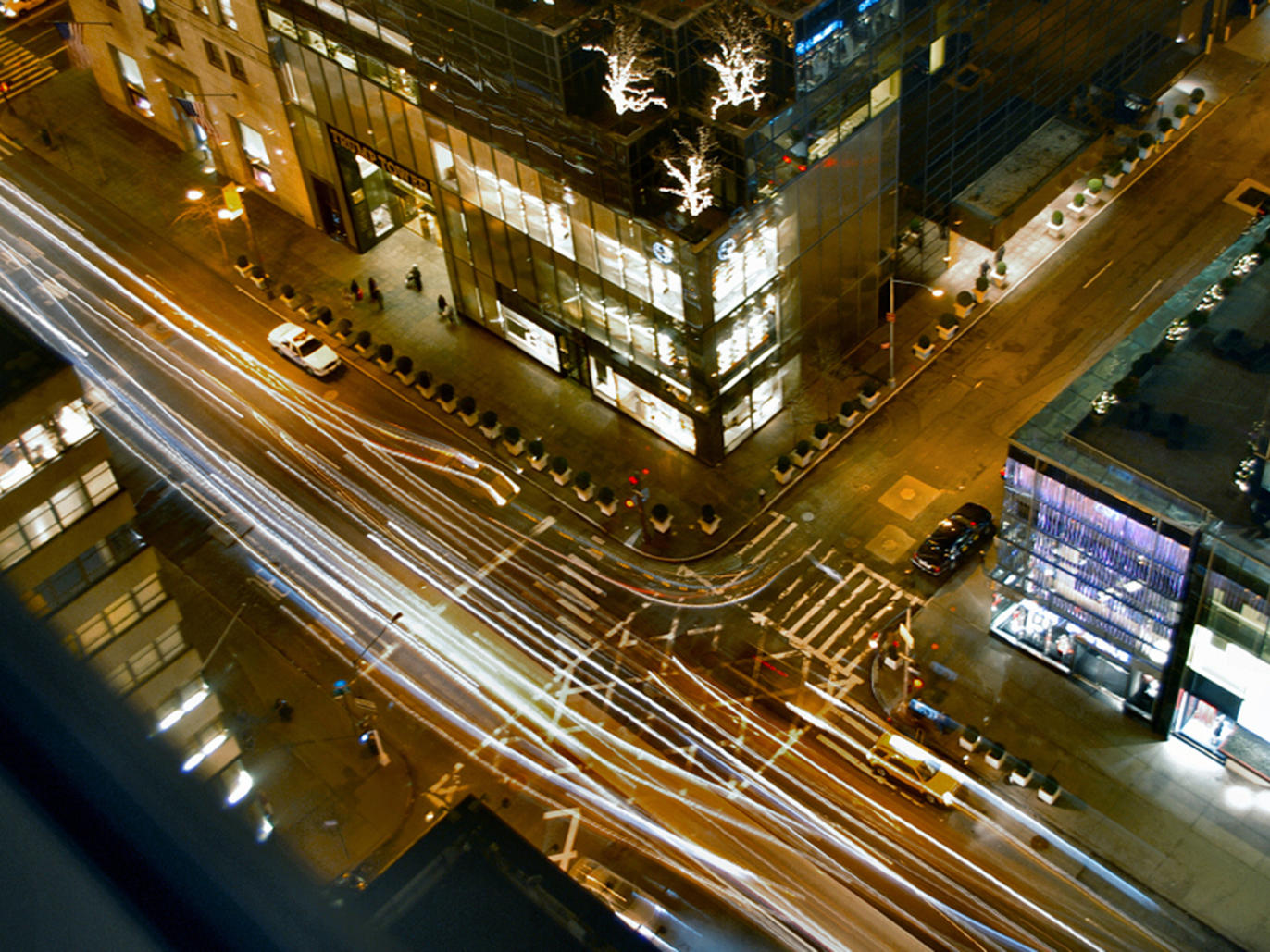 Stunning photos of New York at night