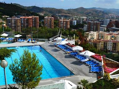 Outdoor swimming pools in Barcelona
