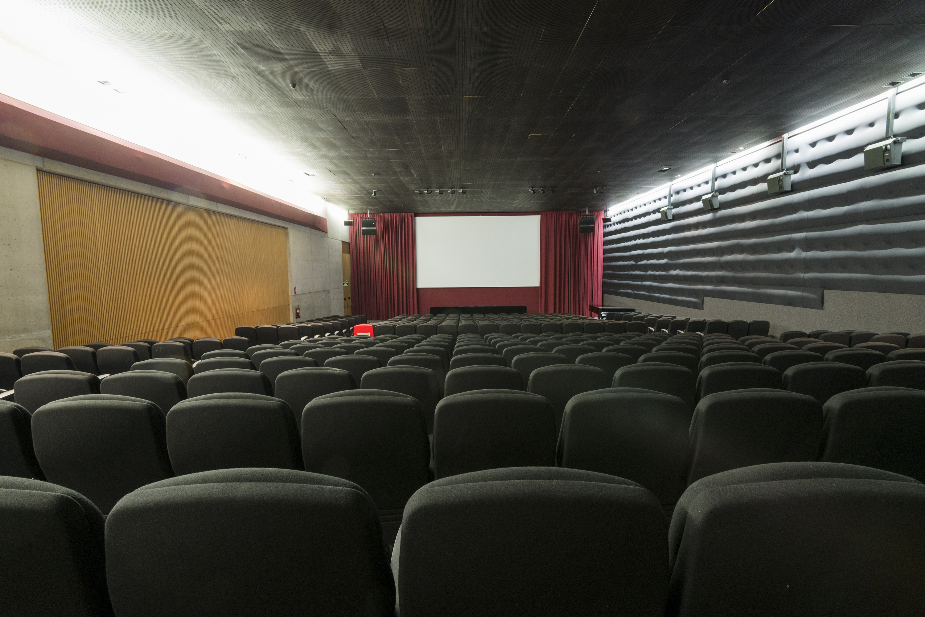 Las salas de cine con más encanto de Barcelona