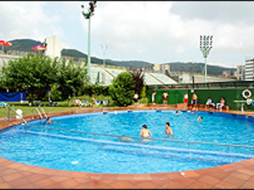 Outdoor swimming pools in Barcelona