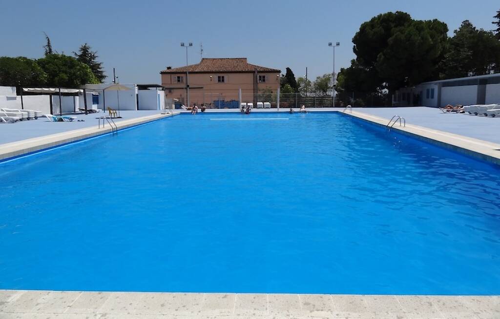 Outdoor swimming pools in Barcelona