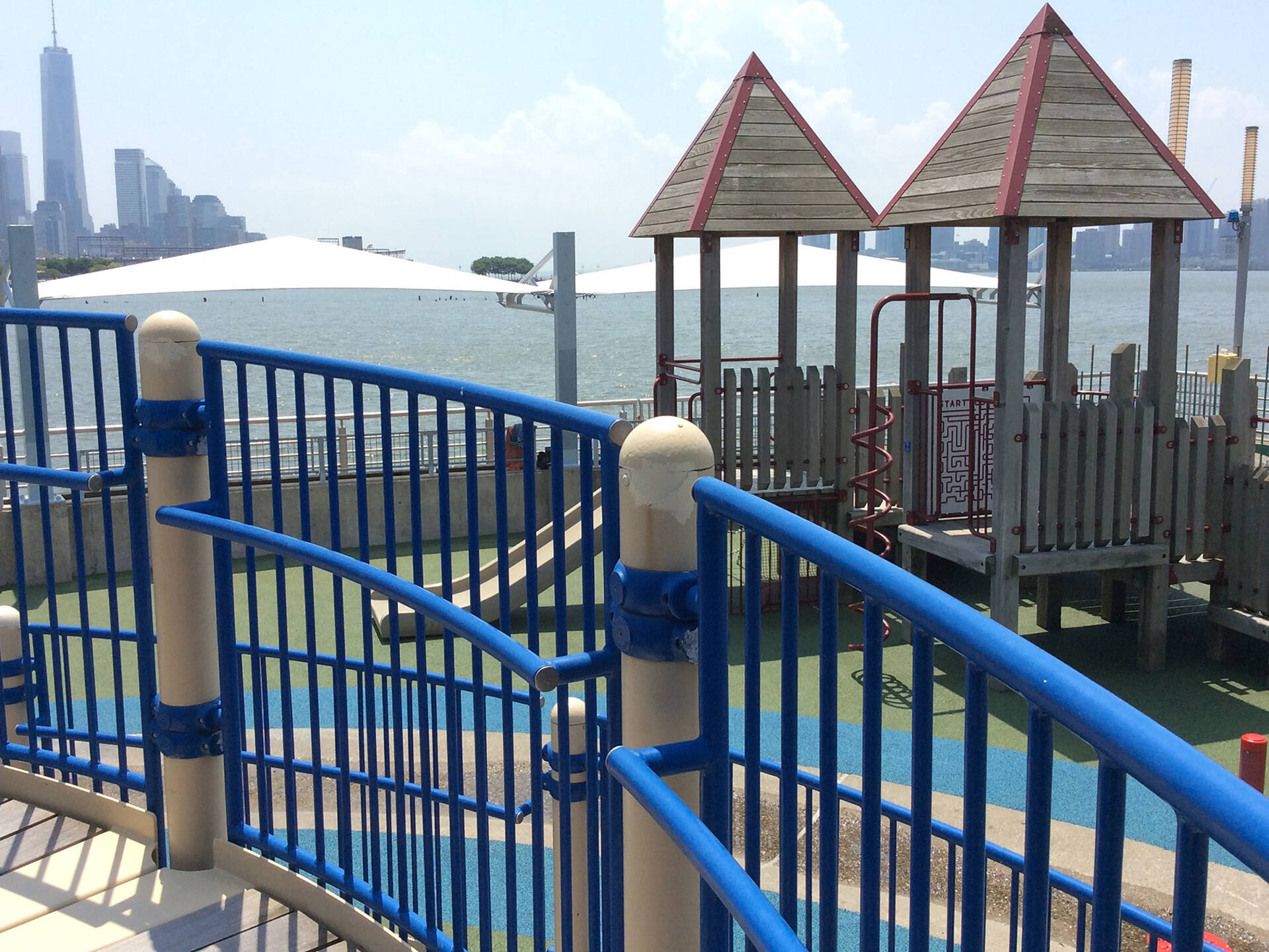 23 Best Water Playgrounds in NYC for Summer Fun, From Splash Pads To ...