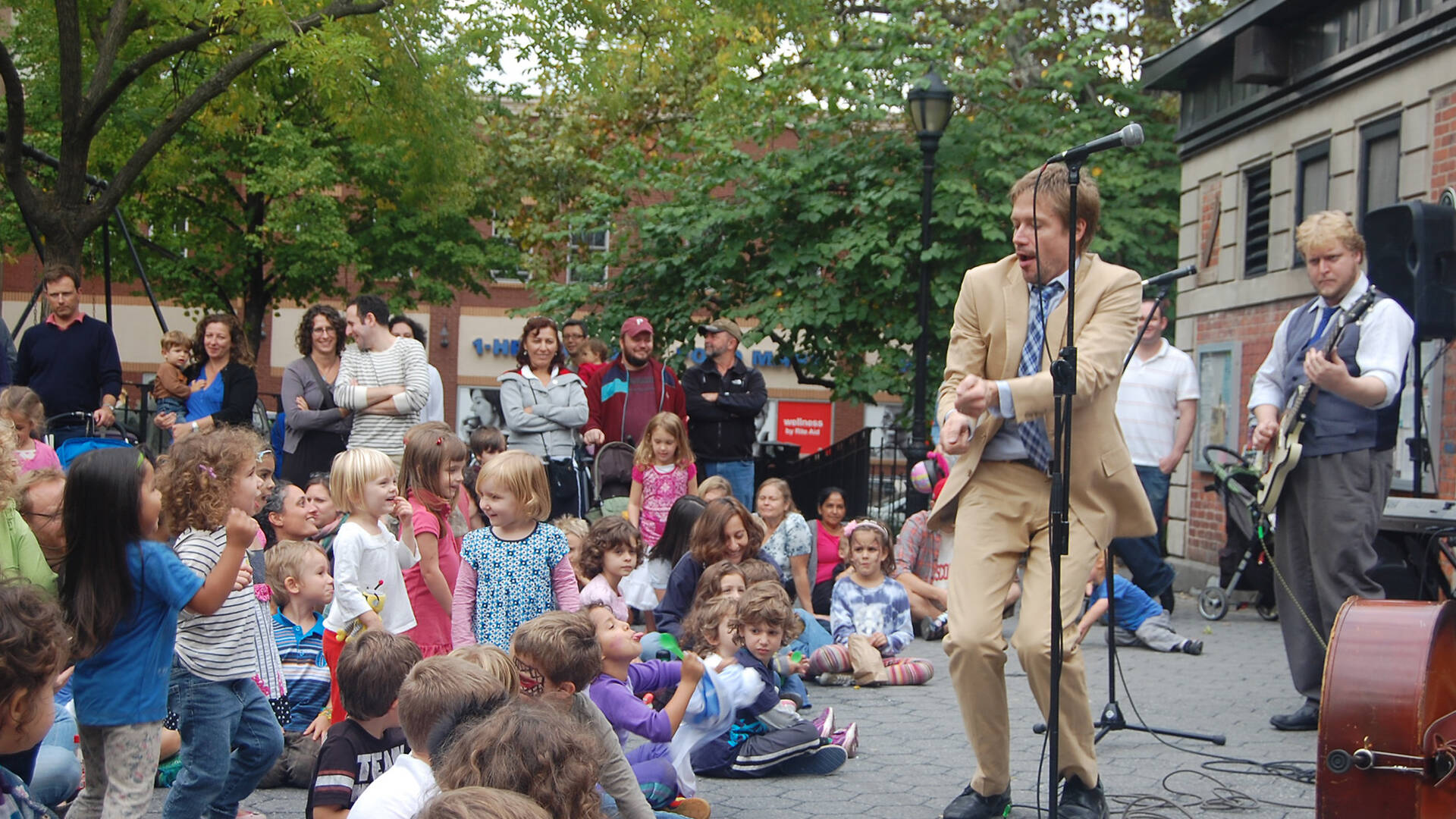 Free outdoor concert series for NYC families in summer 2013