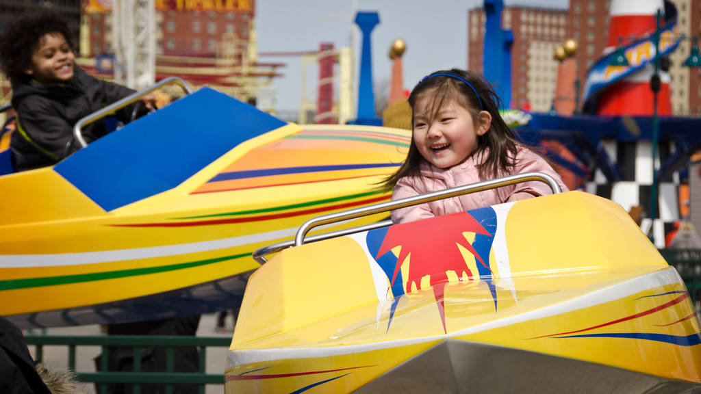 Luna Park | Attractions in Brooklyn, New York Kids