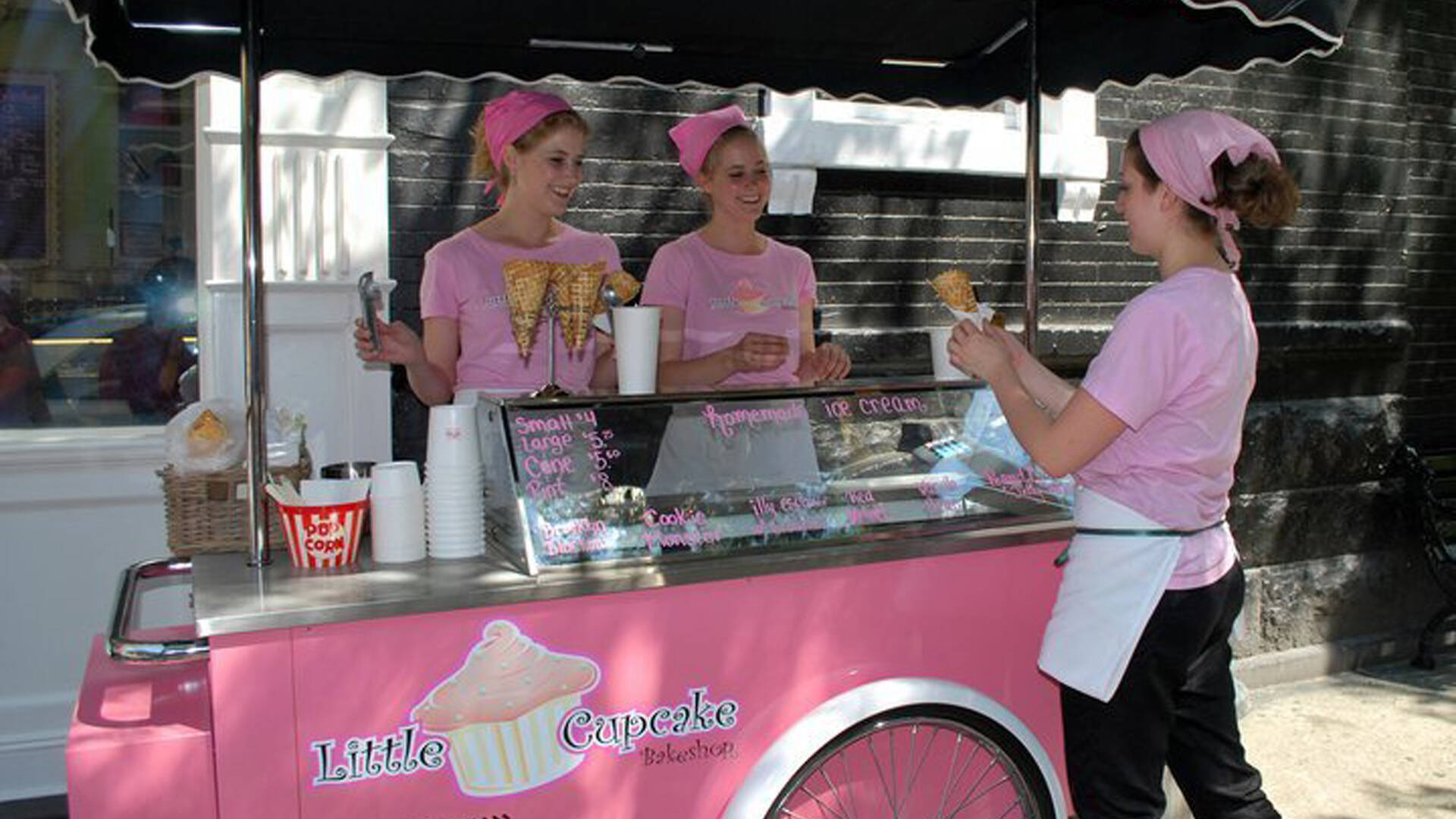 Little Cupcake Bakeshop | Restaurants in Bay Ridge, New York Kids