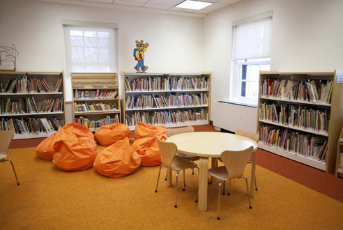 New York Public Library, St. George Library Center | Attractions in ...