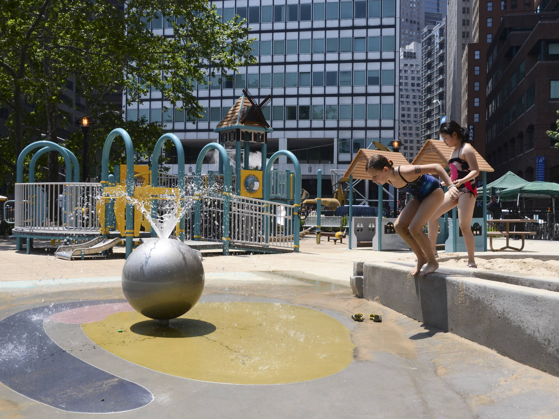 23 Best Water Playgrounds in NYC for Summer Fun, From Splash Pads To ...